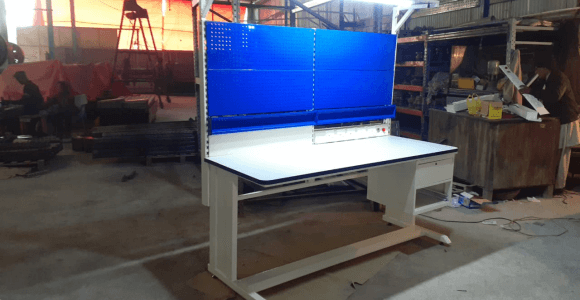 WORKSTATION TABLES – Illhaqsteeleng